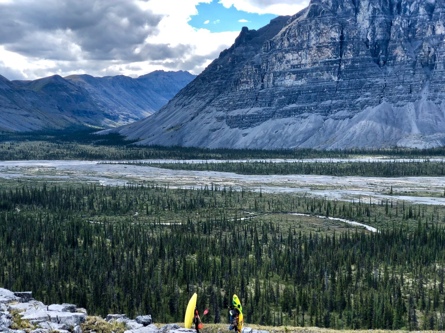 The North Nahanni River. Mackenzie Mountains, Northwest Territories ...
